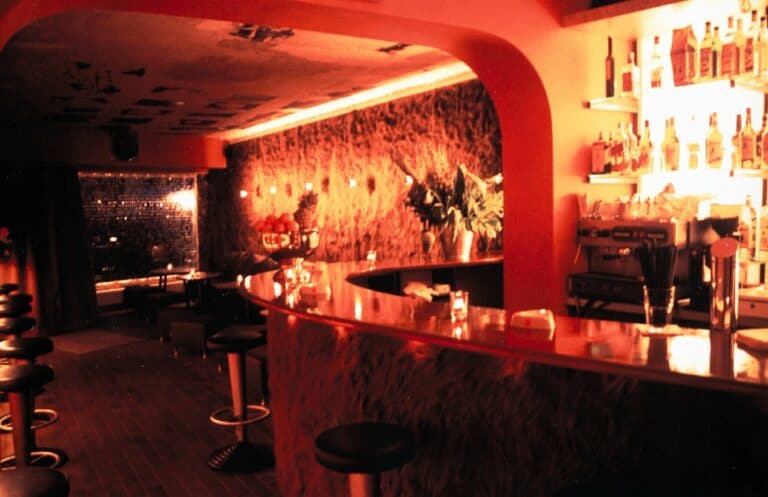 Die Heile Welt - Gay Bar Berlin - Äußerst gemütliche Schwulenbar